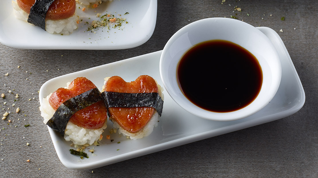 SPAM musubi is a swoon-worthy Hawaiian snack, and so simple to make ...