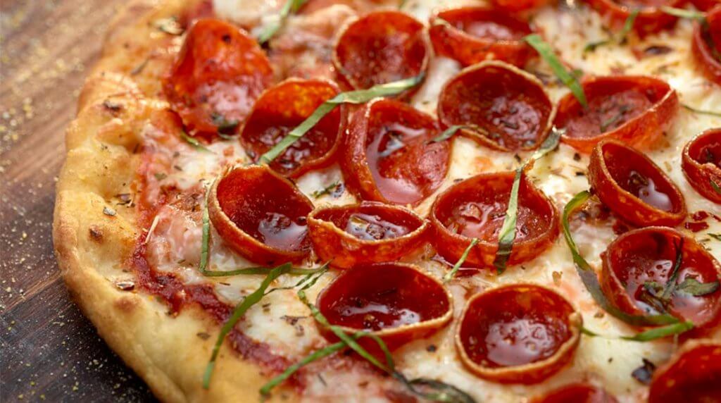 The Great Pepperoni Debate: Should It Lie Flat on Your Pizza Or Curl Up ...