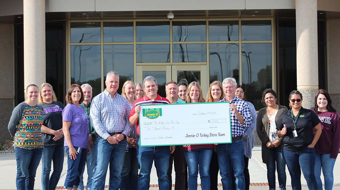 Jennie-O-Turkey Store Makes Big Food Shelf Donation - Hormel Foods