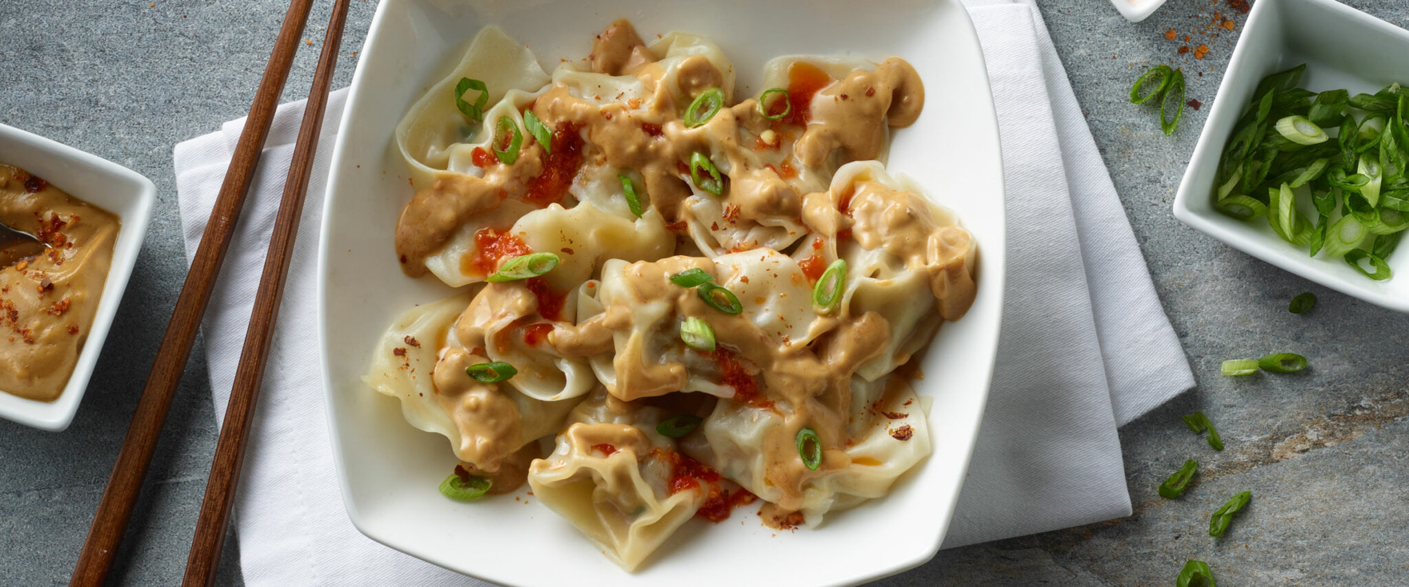 Wontons with Spicy Peanut Sauce - Hormel Foods