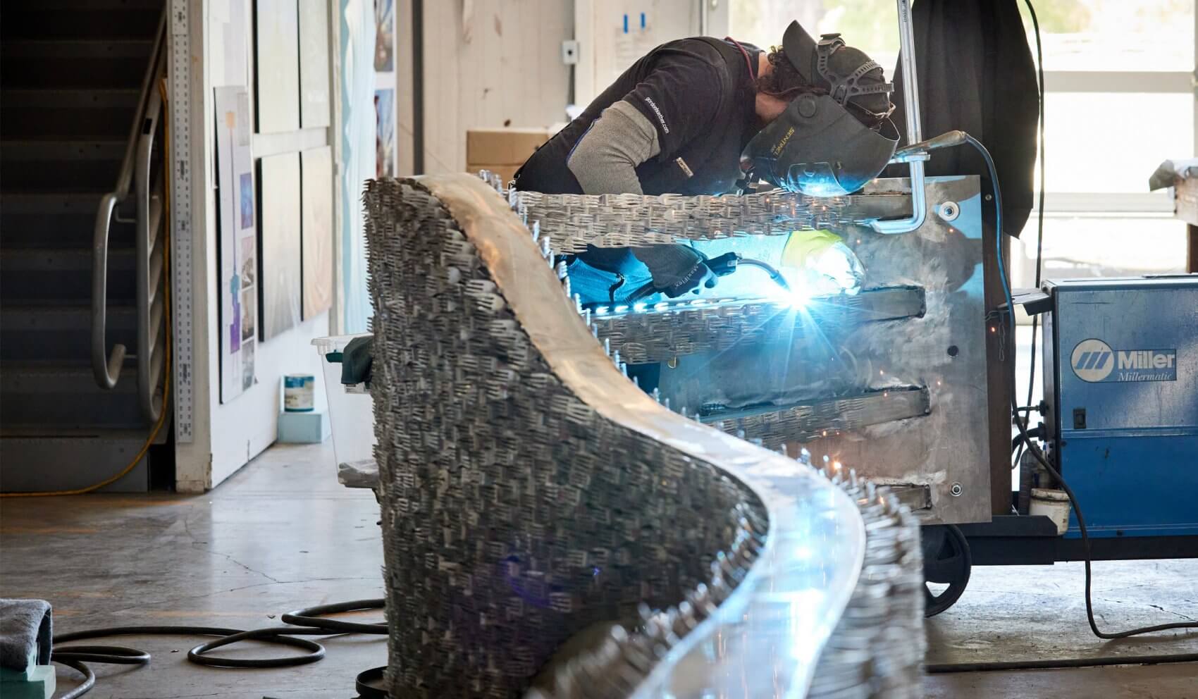 20,000 Forks Become One - Features - Hormel Foods